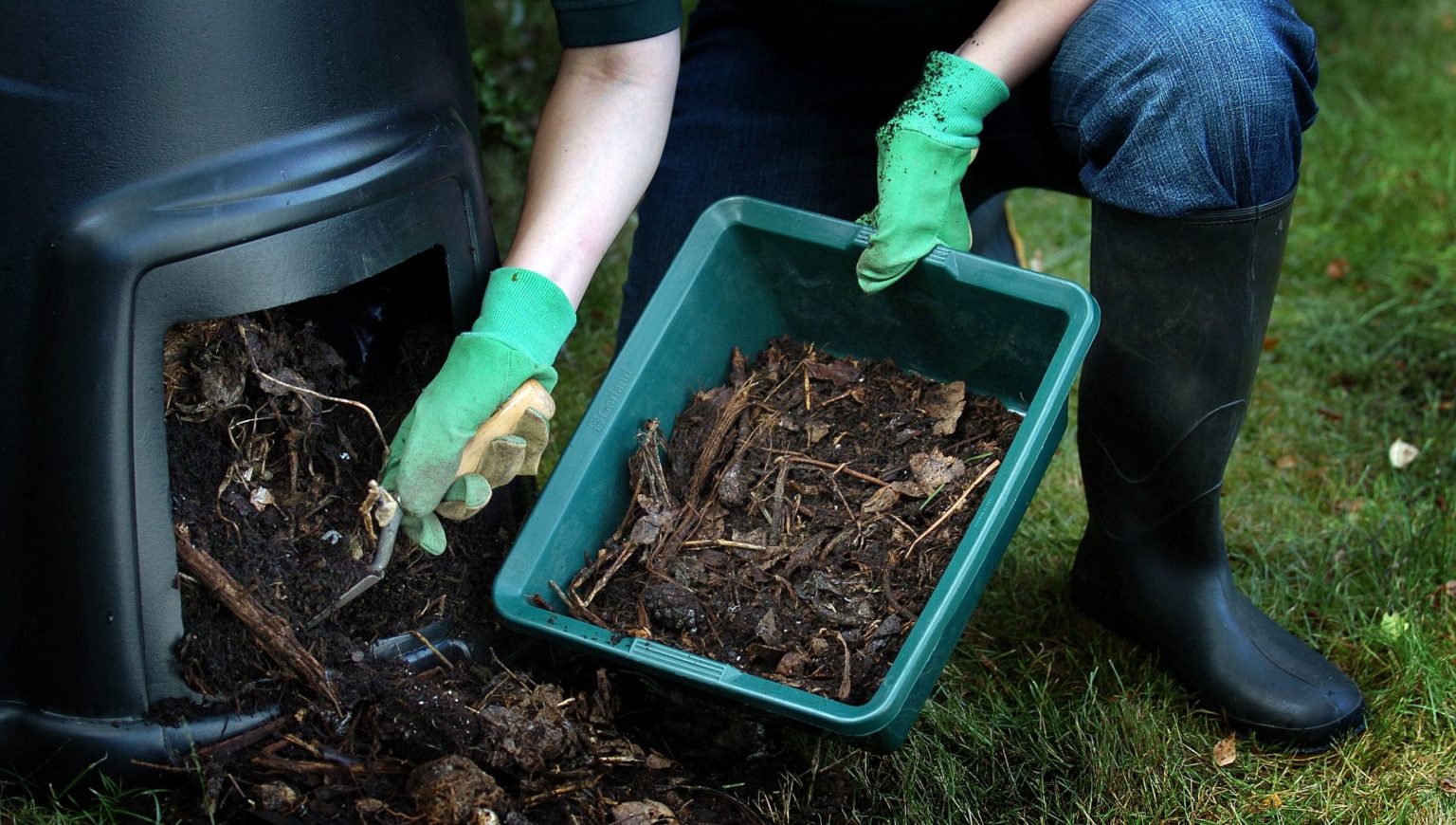 I VANTAGGI DEL COMPOSTAGGIO DOMESTICO - S.A.Ba.R